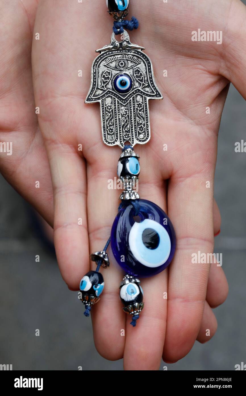 Hamsa, Eye of Fatima, Hand of Fatima amulets to guard against the evil ...