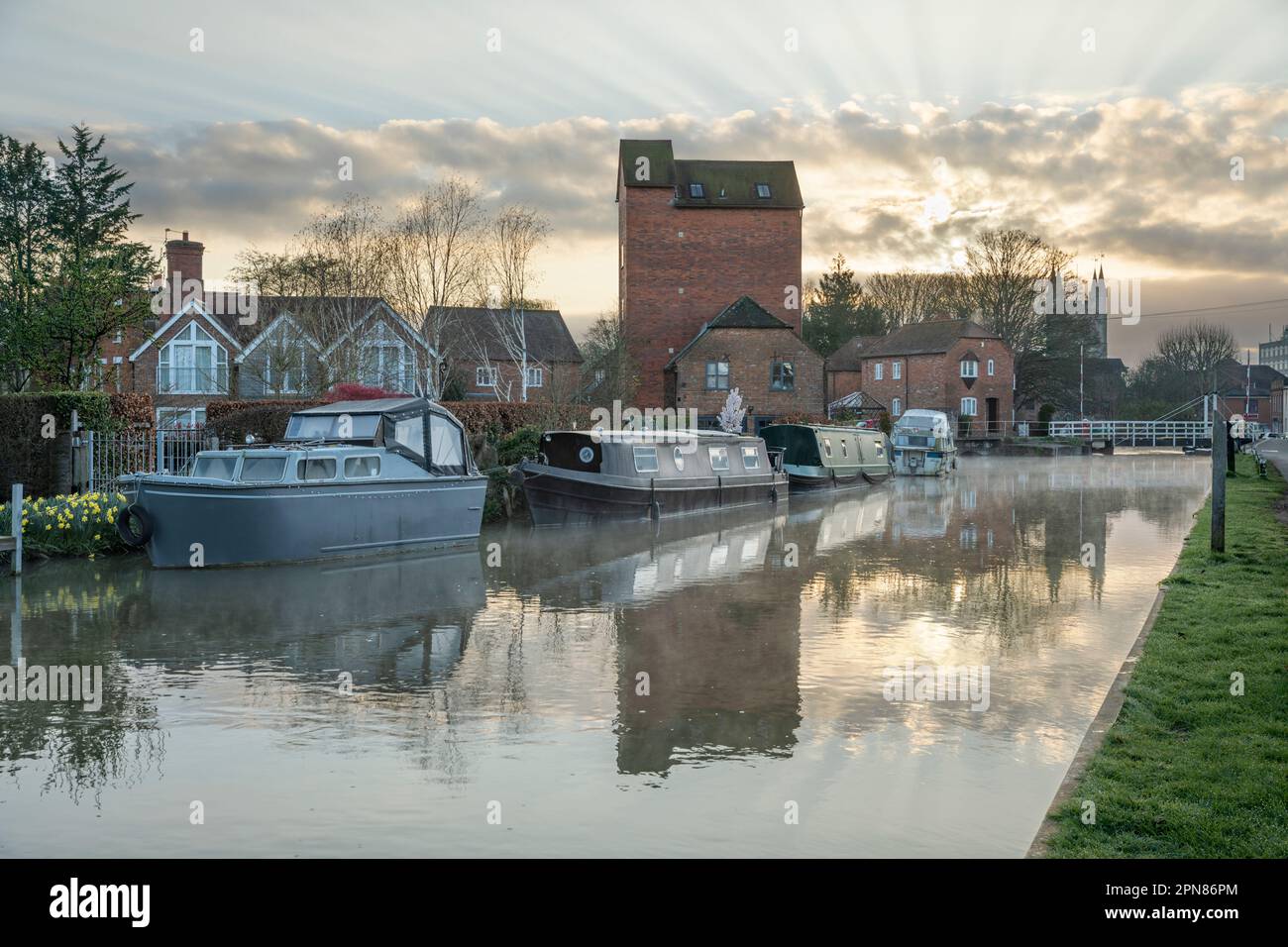 English water mills hi-res stock photography and images - Alamy