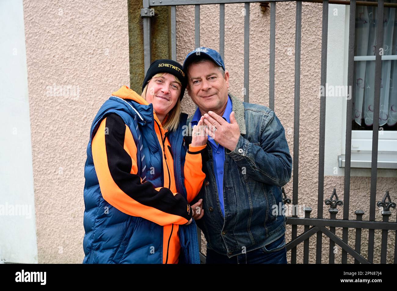 Supertalent Gewinner Michael Hirte mit seiner Freundin Sandra, zeigen ...