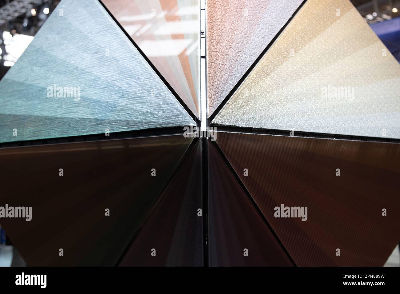 Munich, Germany. 17th Apr, 2023. PV Photovoltaik-Anlage bei der Bau ...