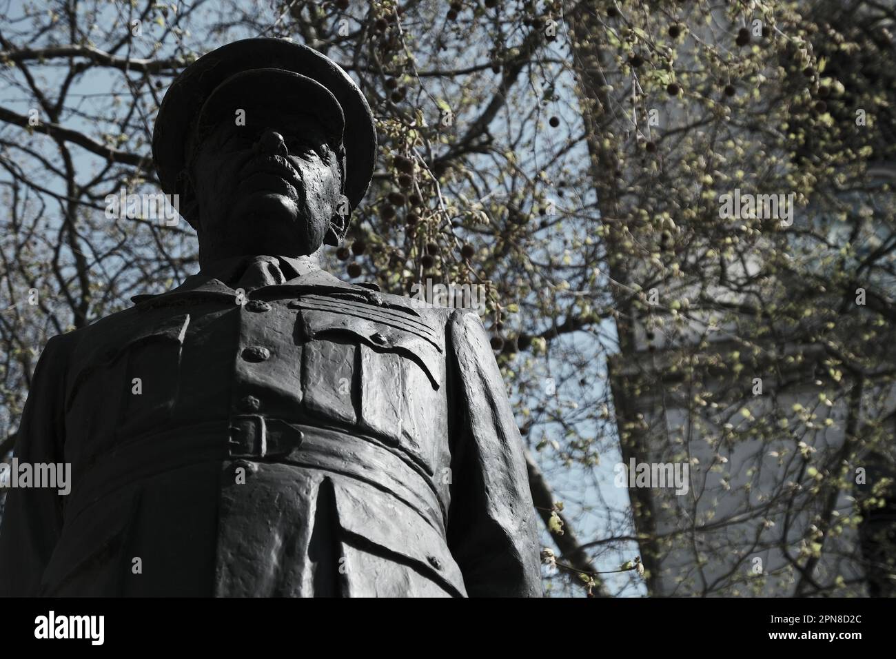 Statue arthur harris london hi-res stock photography and images - Alamy
