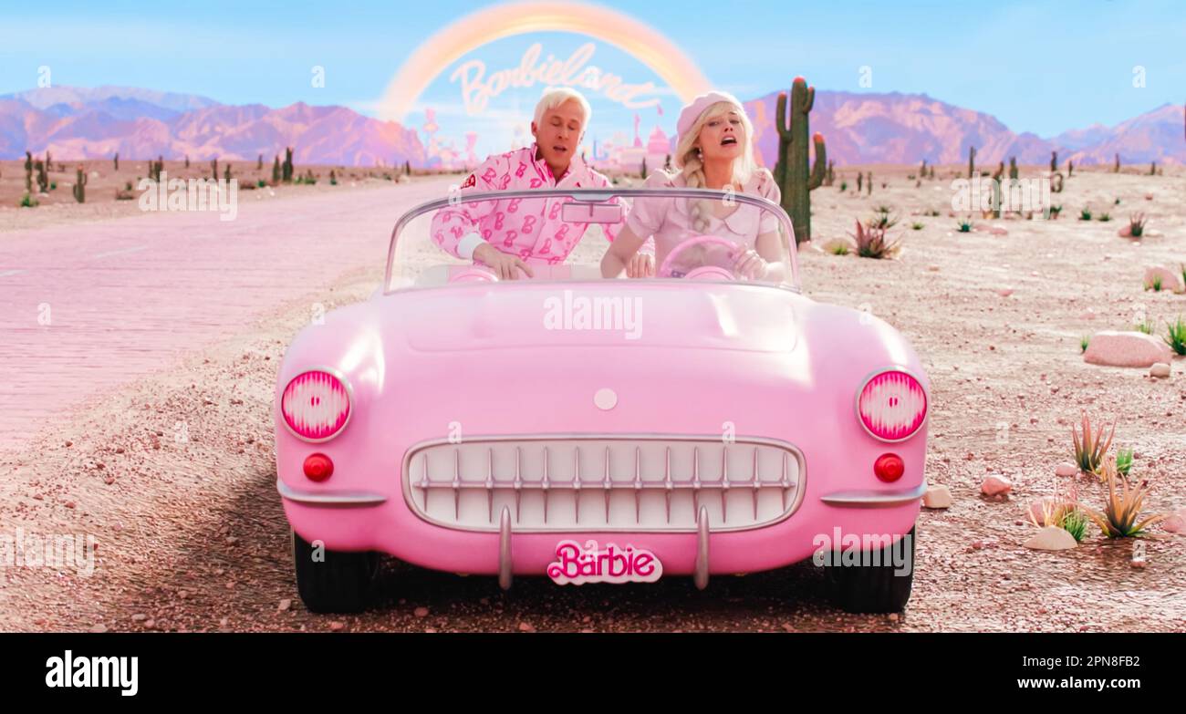 USA. Ryan Gosling and Margot Robbie in a scene from the (C)Warner Bros ...