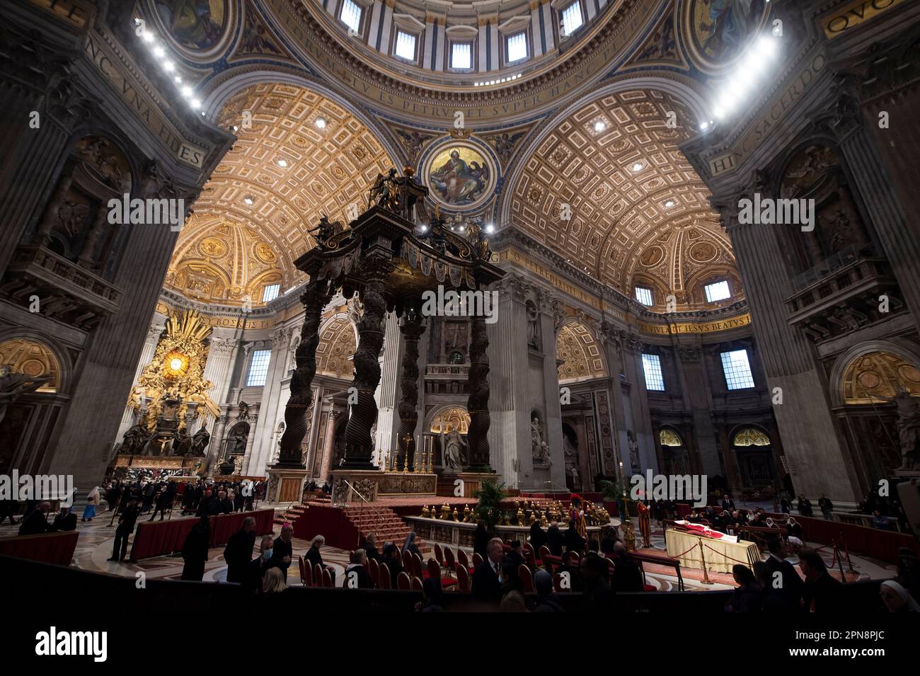 The body of Pope Emeritus Benedict XVI lays in state at St. Peter's ...