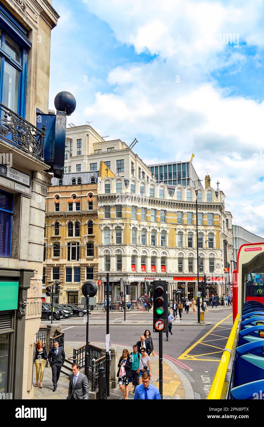 Crossroad junction london hi-res stock photography and images - Alamy