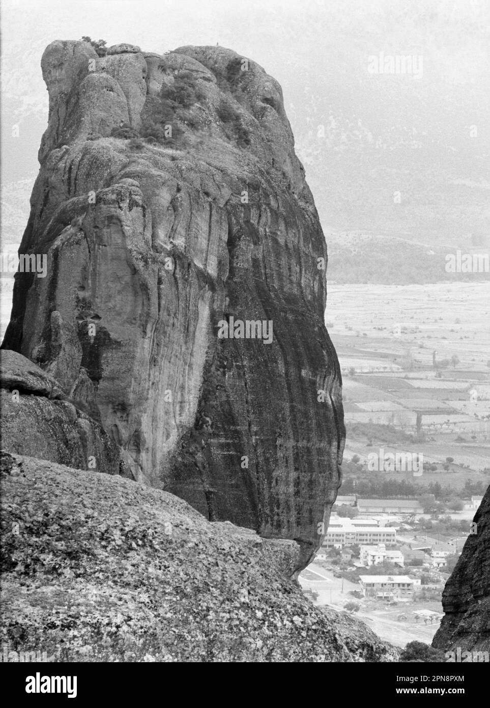 Meteors (from Greek. μετωωρα translates as "floating in the air") are ...