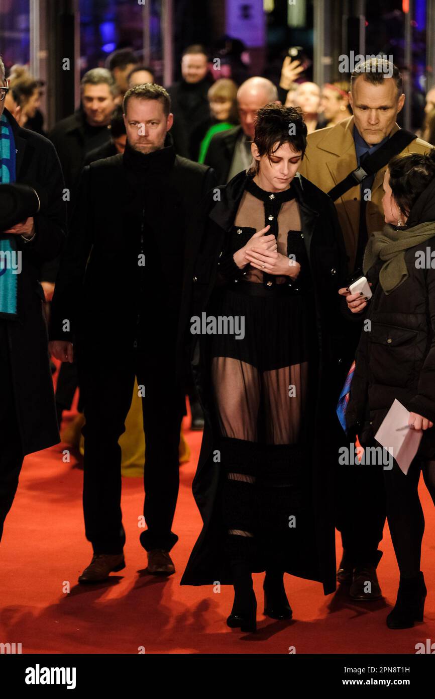 Kristen Stewart photographed attending the red carpet for the Closing ...
