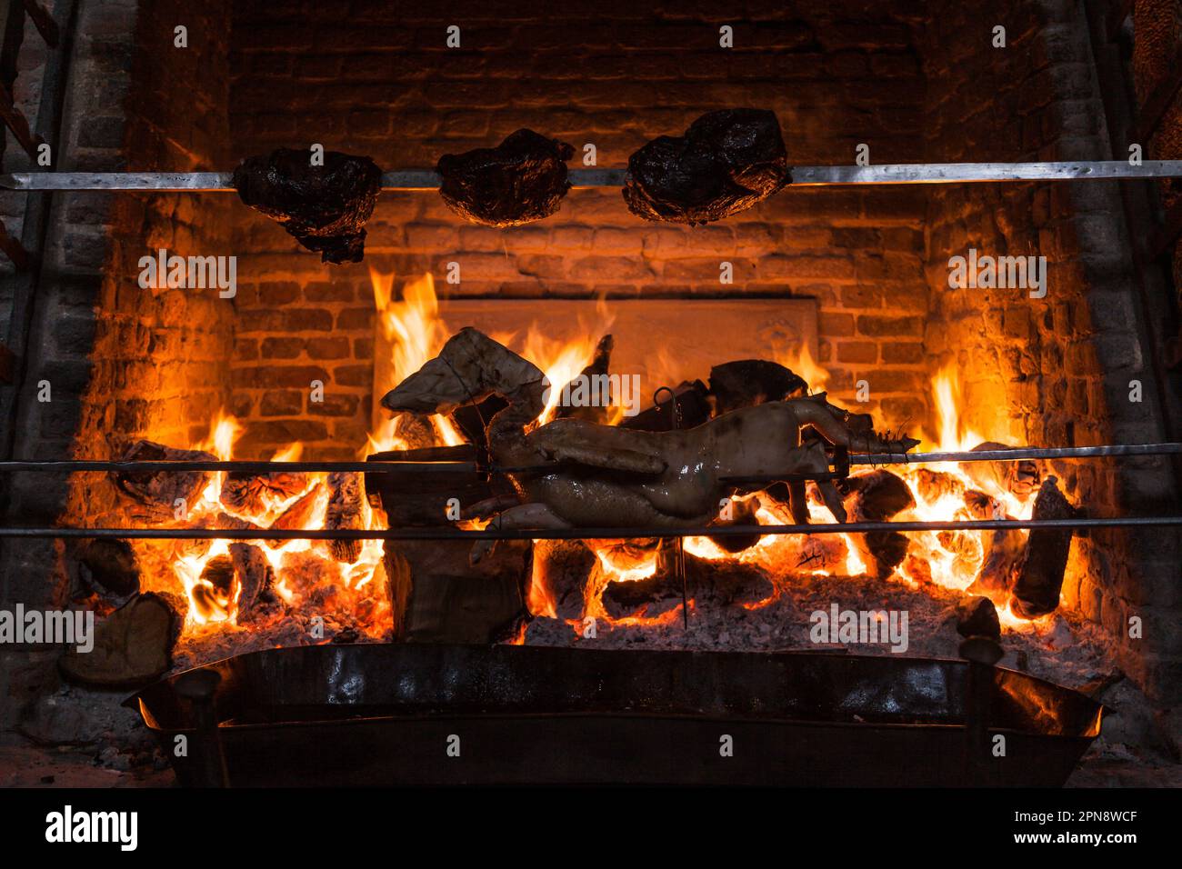 Fire in the Great Kitchen at Hampton Court Palace Stock Photo - Alamy