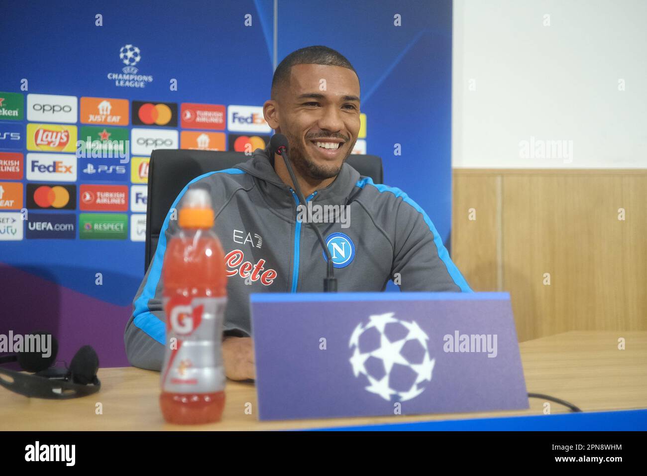 SSC Napoli's Brazilian defender Juan Jesus During press conference SSC ...