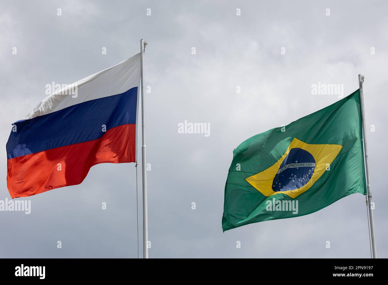 Brasilia, Brazil. 17th Apr, 2023. The flags of Brazil (r) and Russia ...