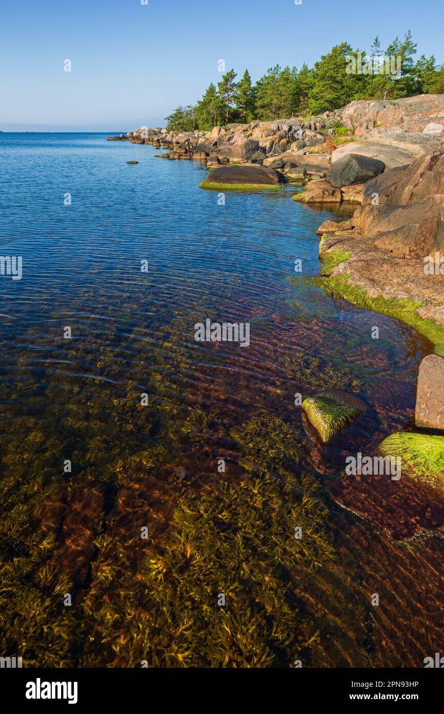 Sea, rocky coastline and shoreline cliffs along the Tulliniemi nature ...