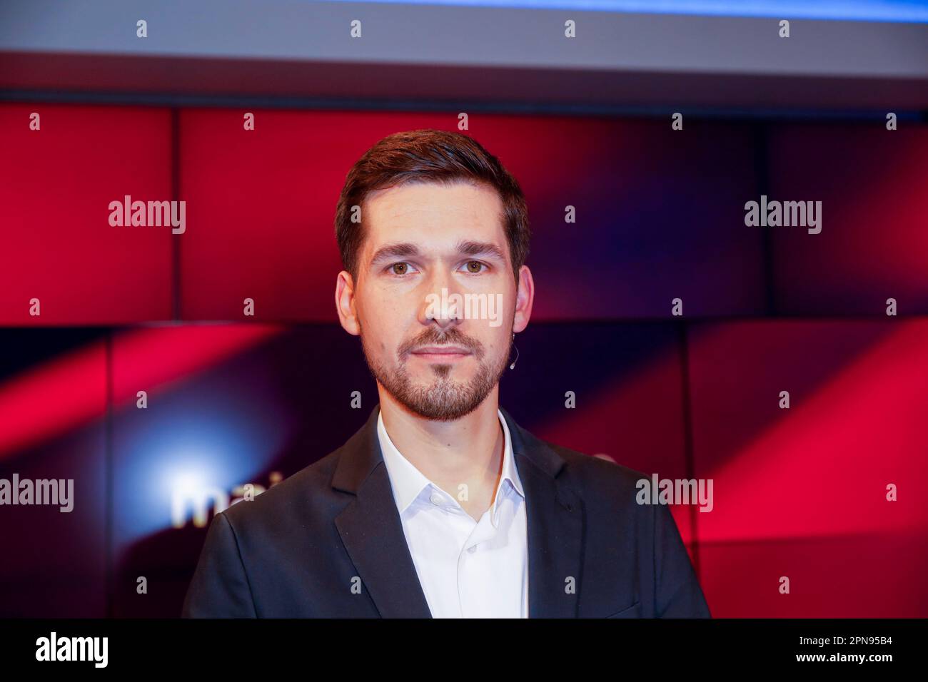 Ard korrespondent hi-res stock photography and images - Alamy