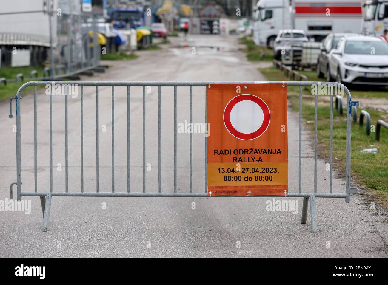 Preparations and installation of the service park at the Zagrebacki ...