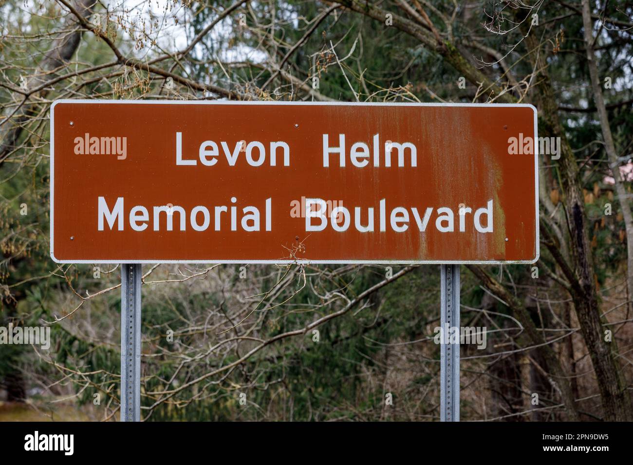 The band levon helm hi-res stock photography and images - Alamy