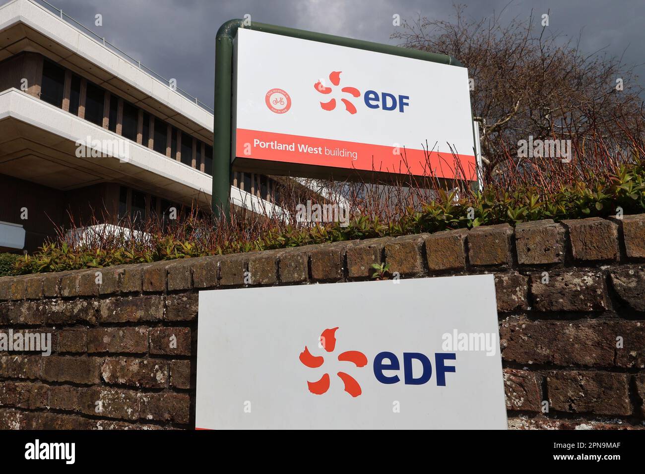 Entrance costs hi-res stock photography and images - Alamy