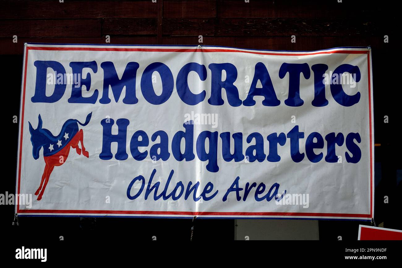 Democratic party us sign hi-res stock photography and images - Alamy
