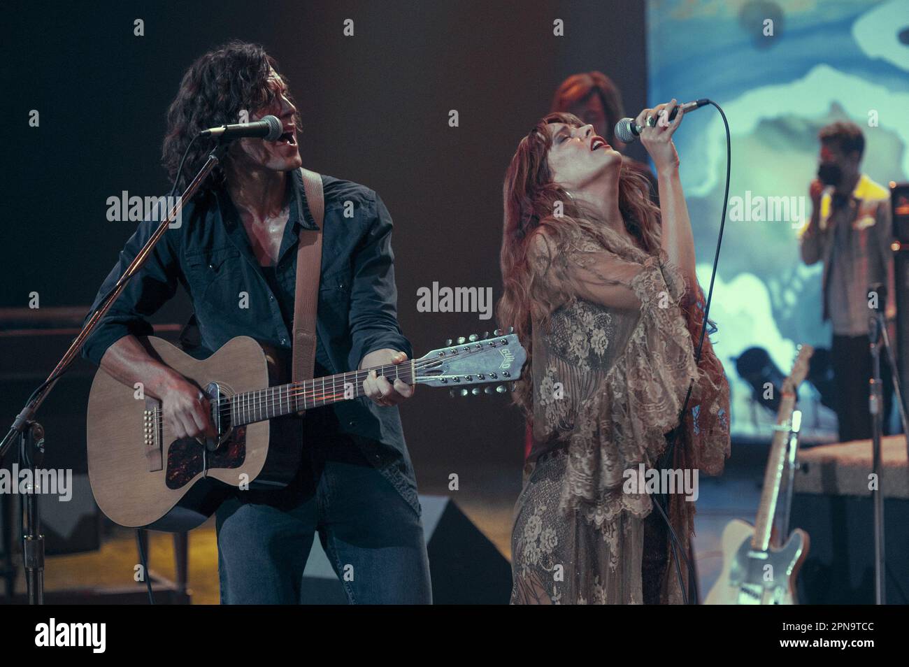 DAISY JONES & THE SIX, (aka DAISY JONES AND THE SIX), from left: Sam ...