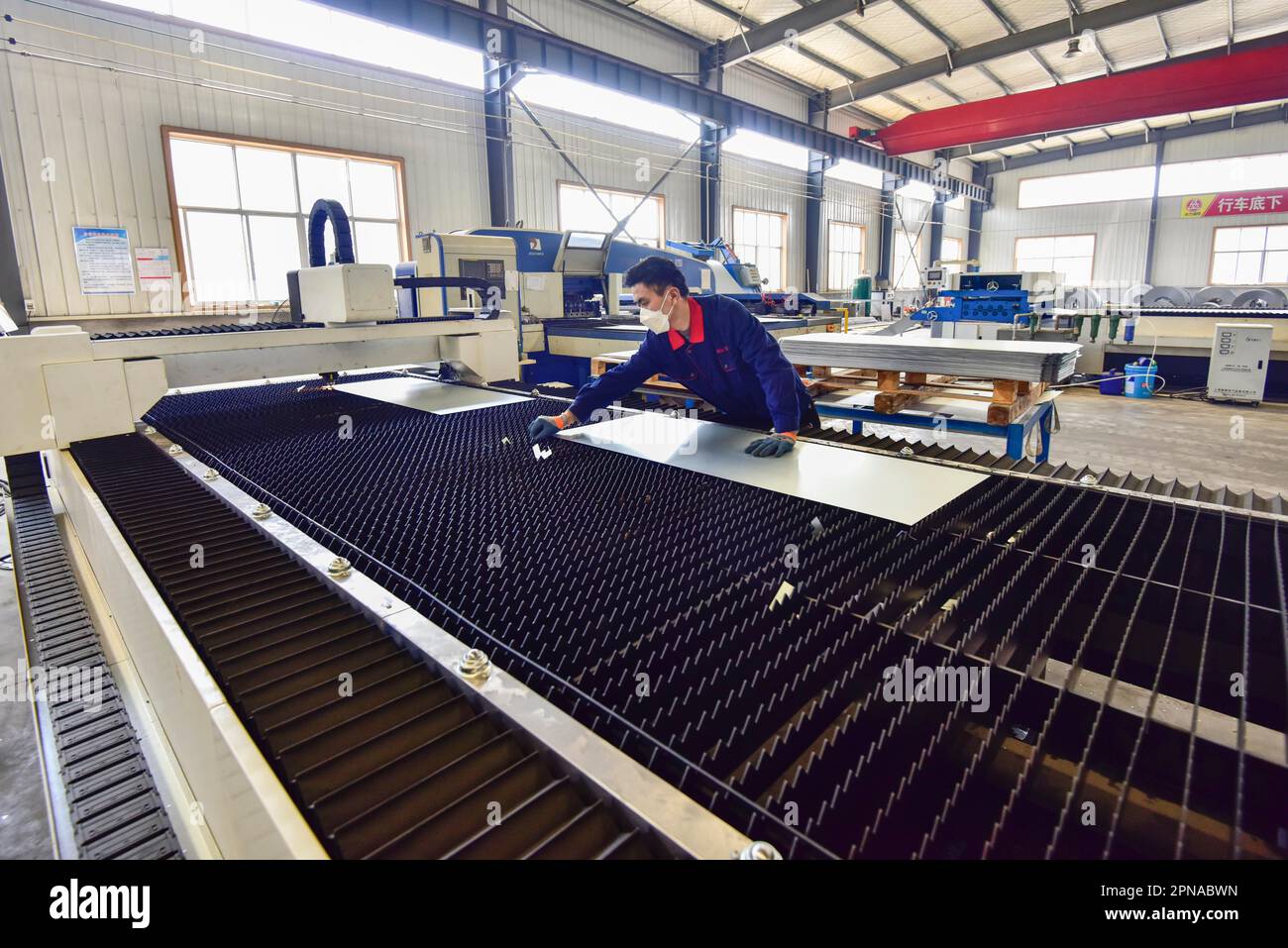 Fan manufacturing hi-res stock photography and images - Alamy