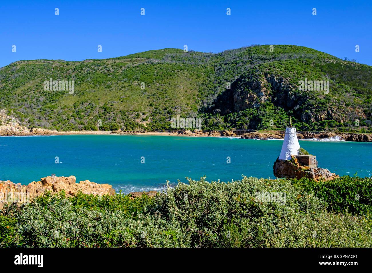 Eastern Heads Beacon, rear Featherbed nature reserve, Knysna, Garden ...