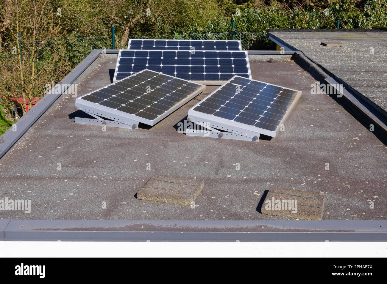 Photovoltaic system on a garage roof, balcony power plant, plug Voltaik ...