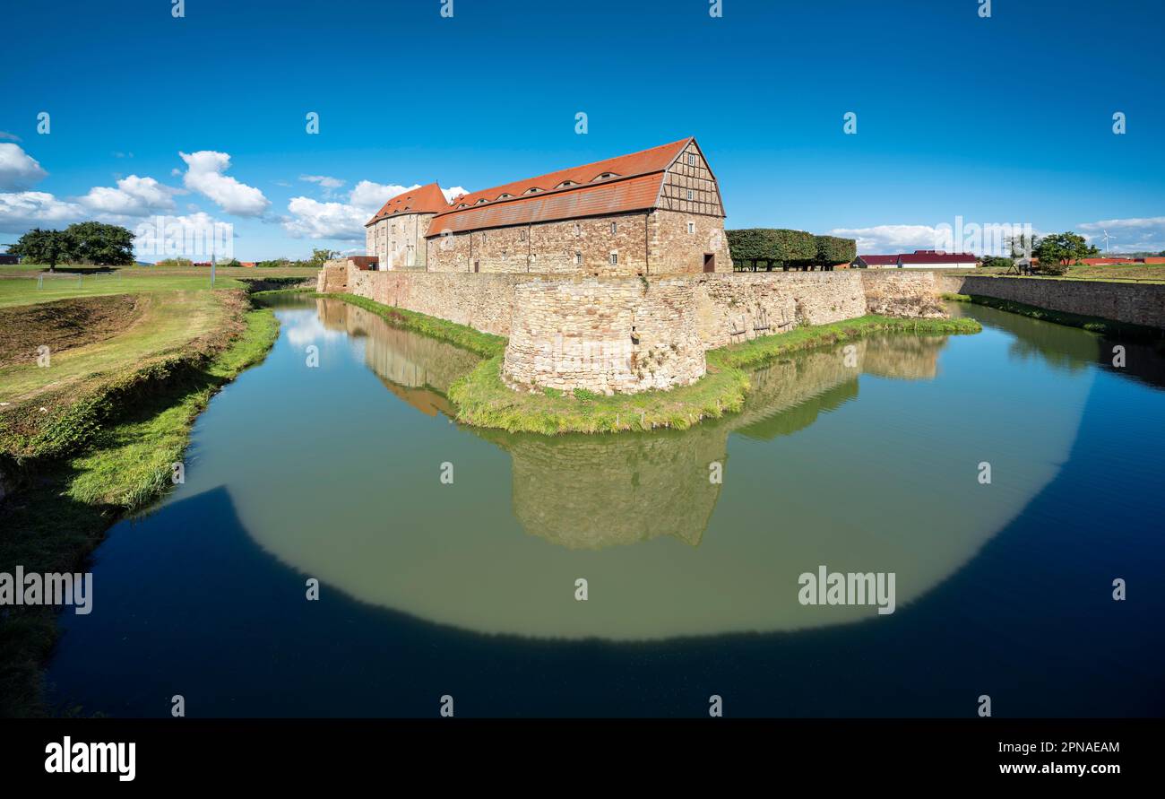 Heldrungen moated castle and fortress, inner moat with bastions ...