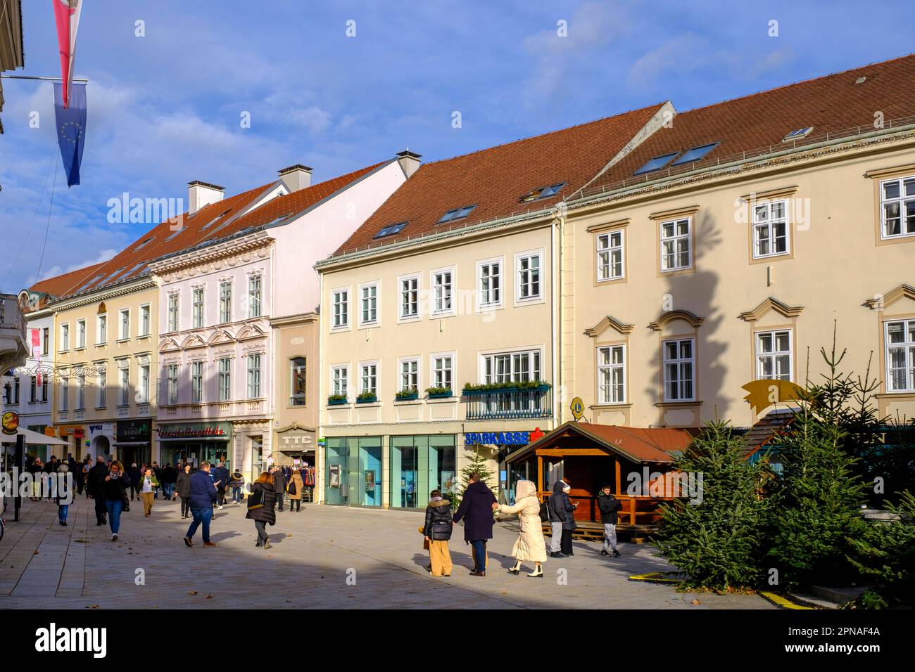 Vienna basin hi-res stock photography and images - Alamy