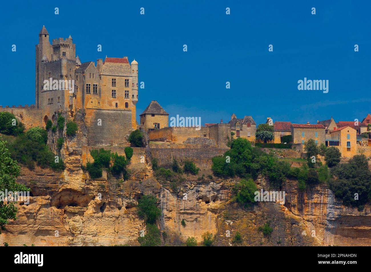 Beynac, Beynac et Cazenac, Perigord, Beynac Castle, Dordogne Valley ...