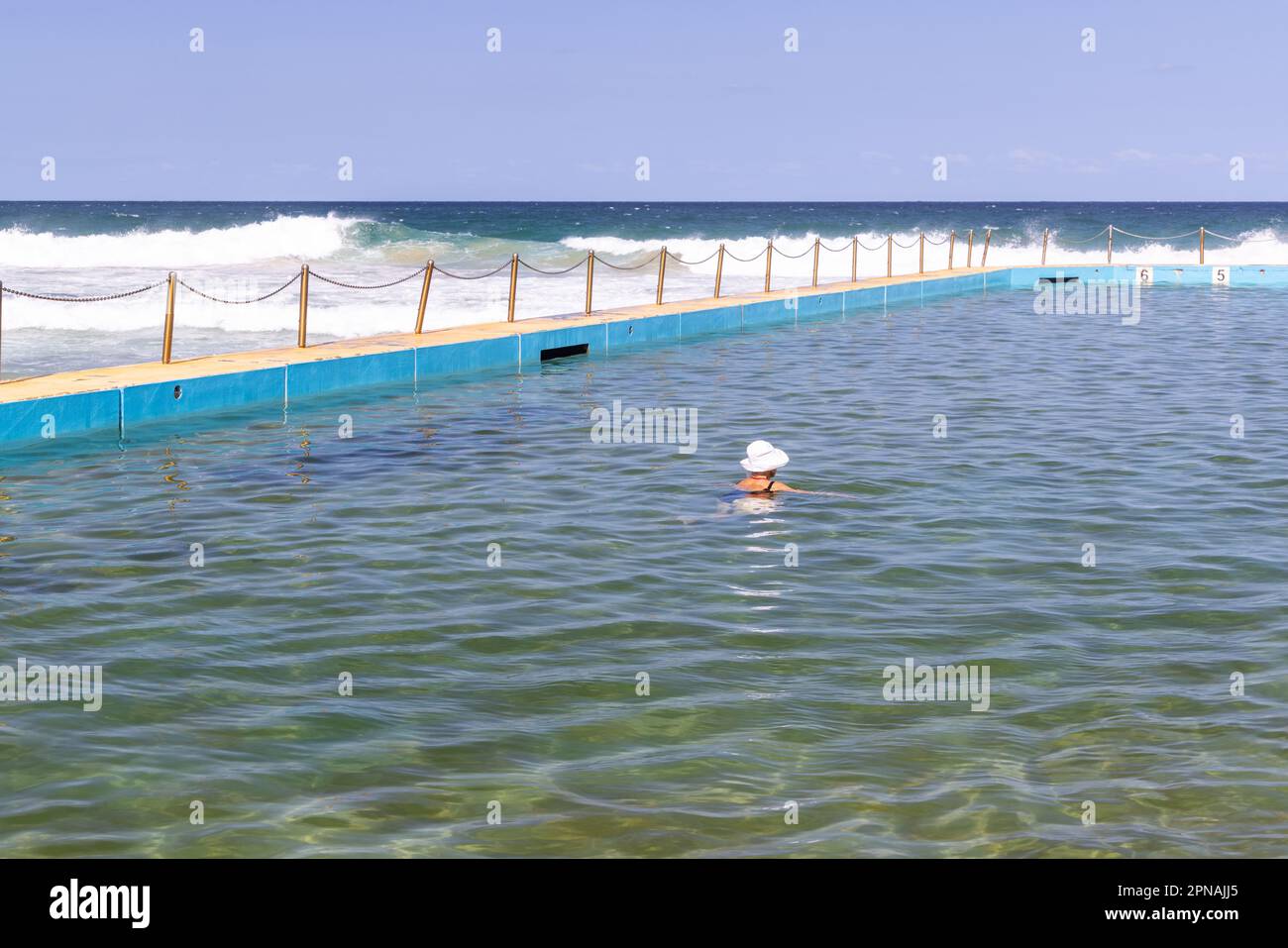 Swimmers hat hi-res stock photography and images - Alamy