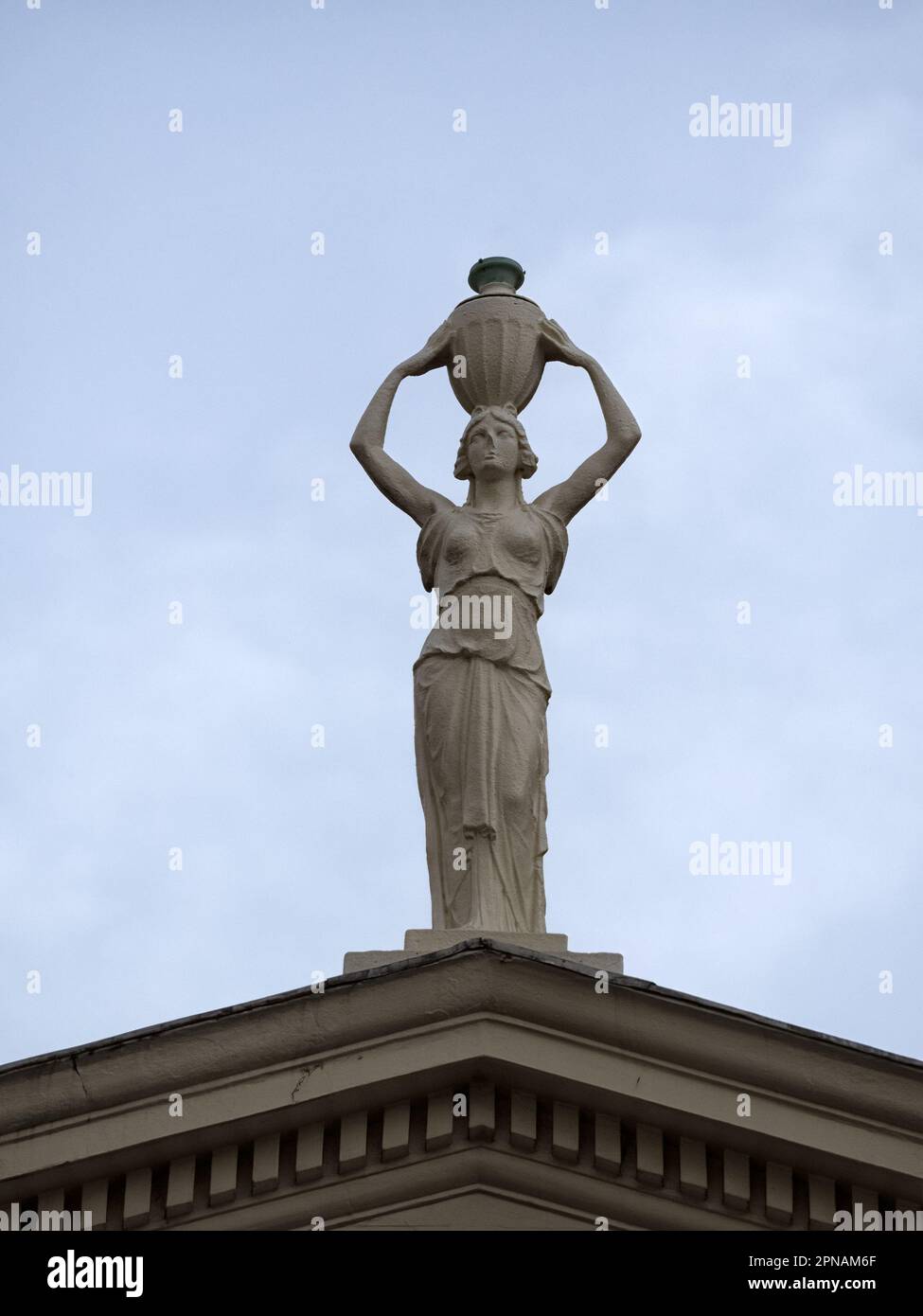 LONDON, UK - NOVEMBER 01, 2017: Statue on the rear facade of the Royal ...