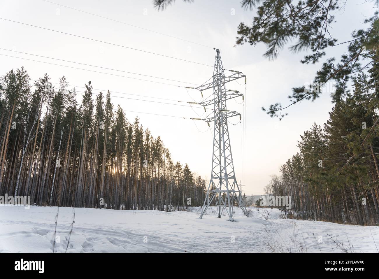 High voltage wires in snow hi-res stock photography and images - Alamy
