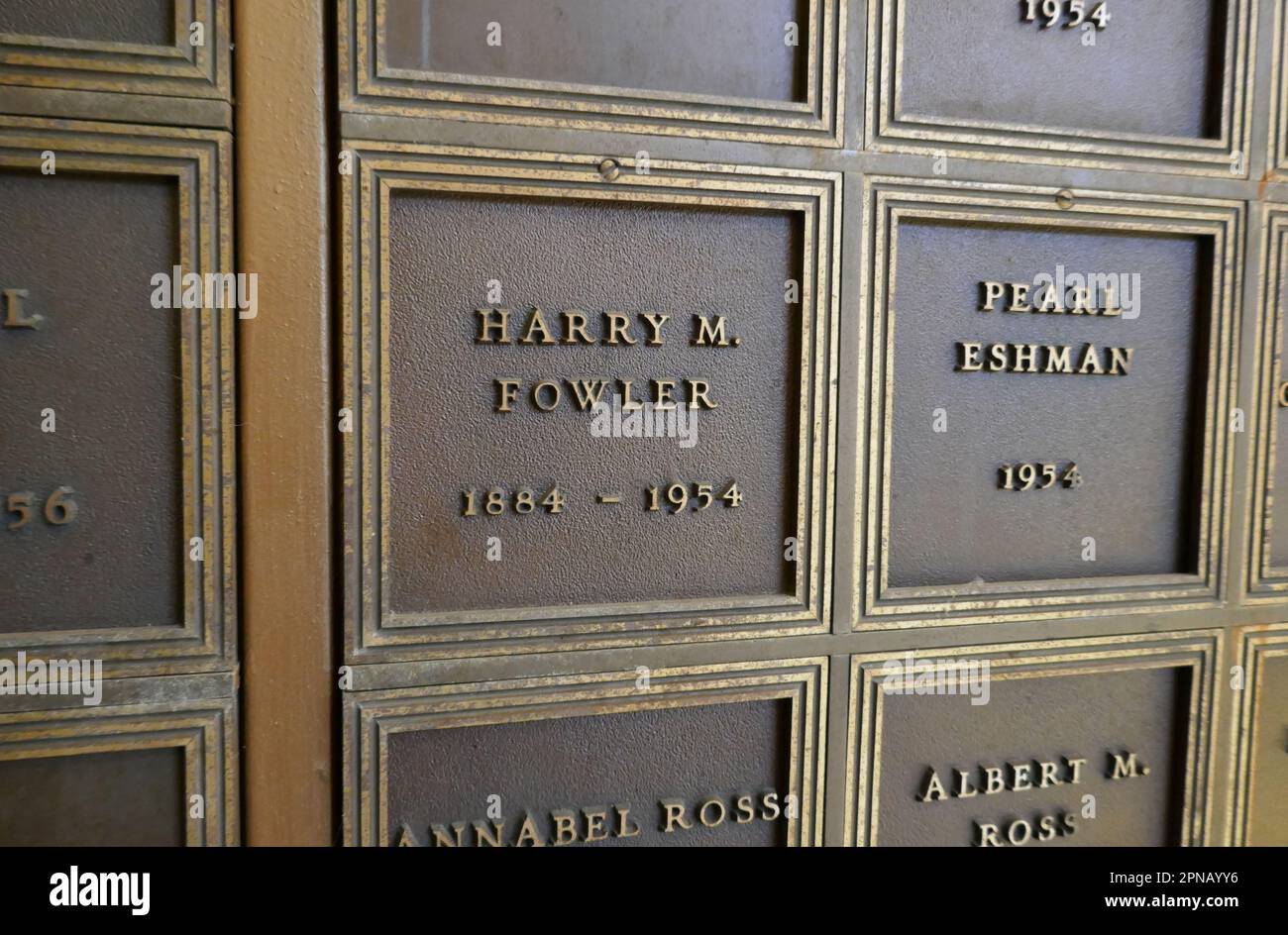 Los Angeles, California, USA 16th April 2023 Harry Fowler Grave in ...