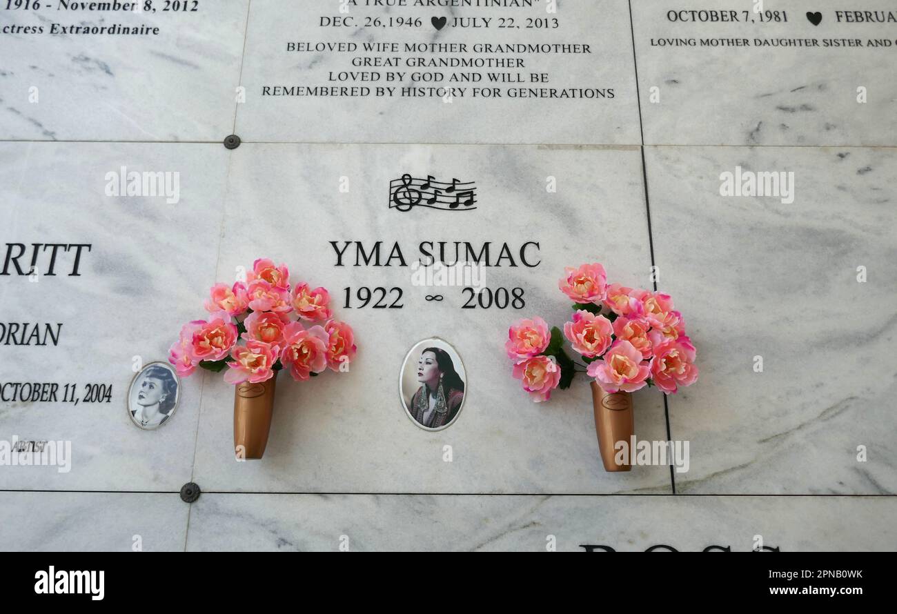 Los Angeles, California, USA 16th April 2023 Singer Yma Sumac Grave at ...