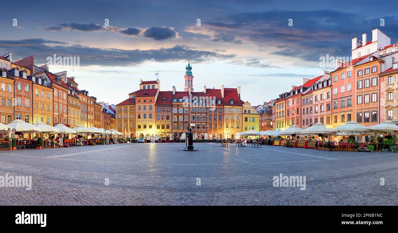 Market square in warsaw hi-res stock photography and images - Alamy