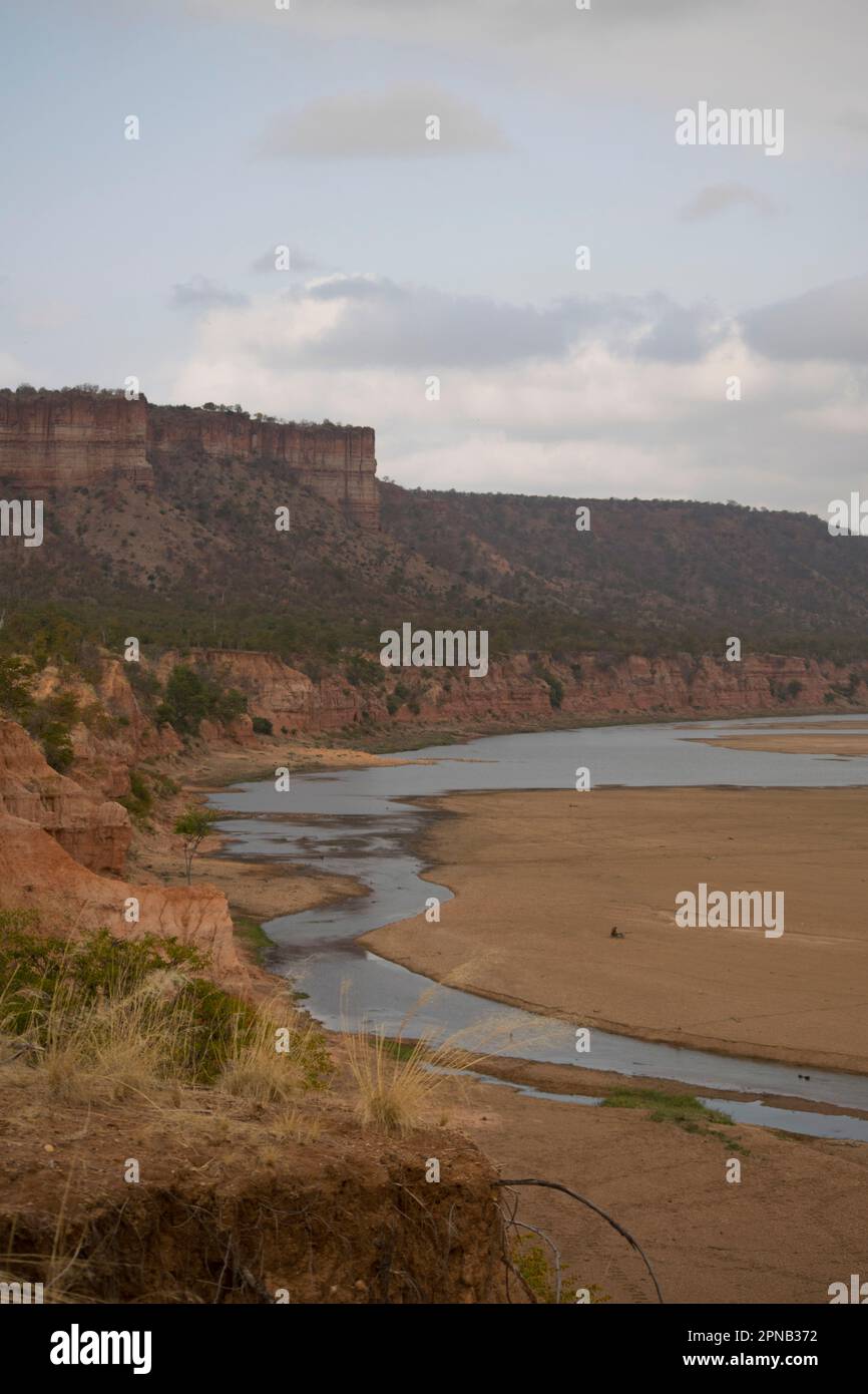 Chilojo cliffs gonarezhou zimbabwe hi-res stock photography and images ...