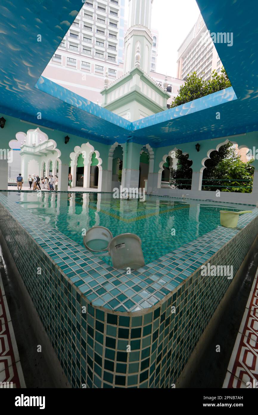 The Saigon Central Mosque ( Masjid Musulman) was built in 1935. Basin ...