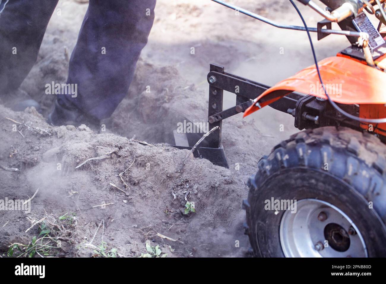 Furrow cutter hi-res stock photography and images - Alamy