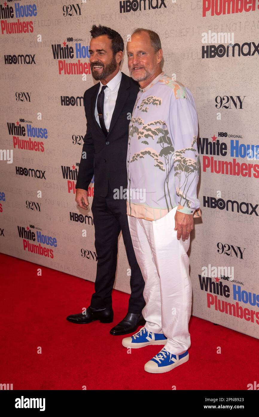 NEW YORK, NEW YORK - APRIL 17: Justin Theroux and Woody Harrelson ...