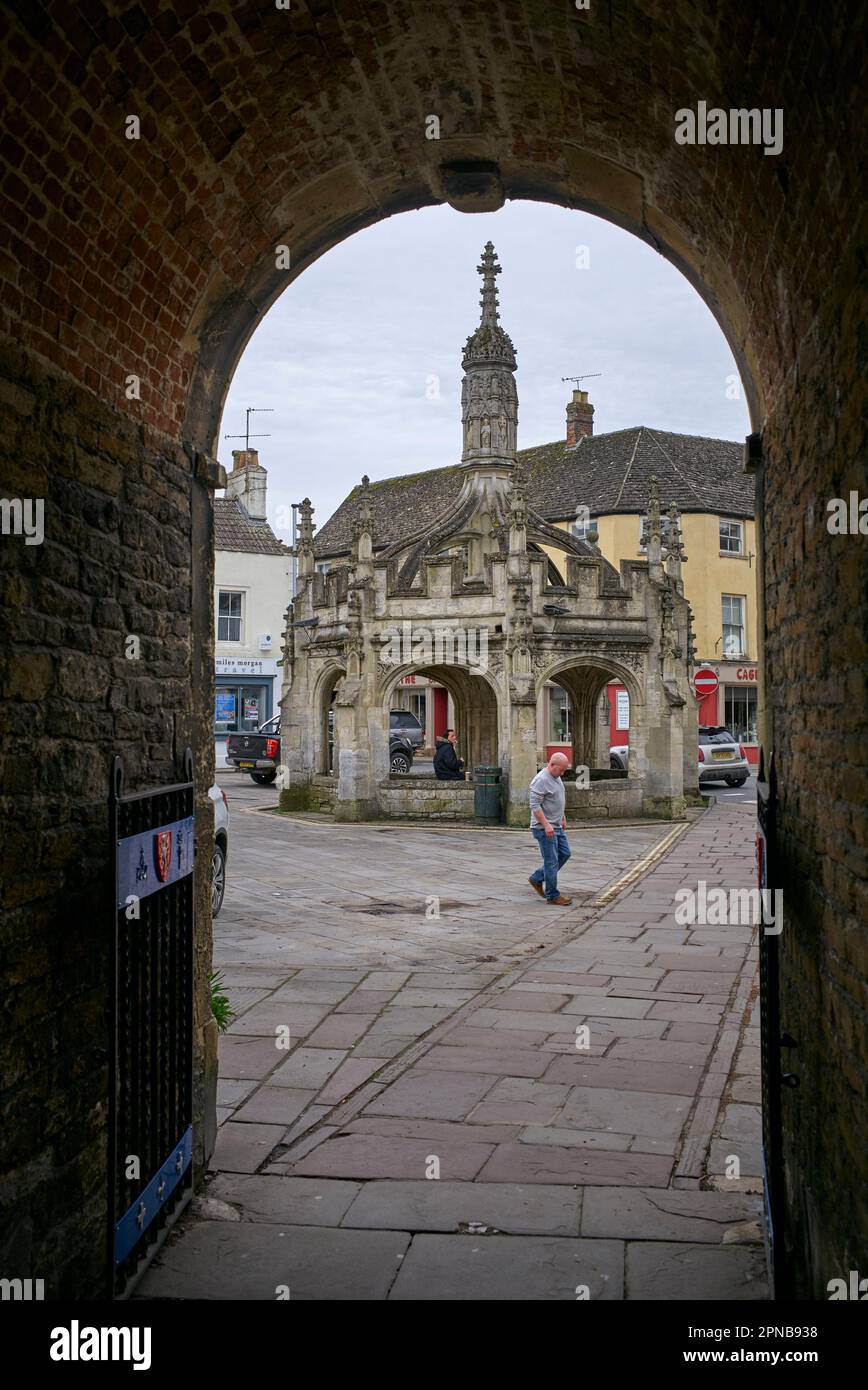 Malmesbury high street hi-res stock photography and images - Alamy