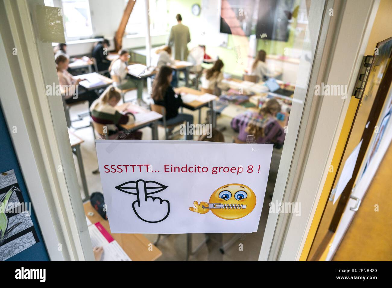 DE BILT - A sign with the text Silence Cito test at a primary school ...
