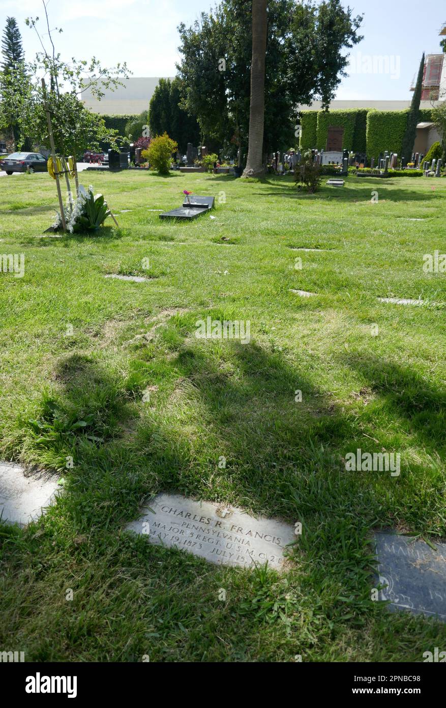 Los Angeles, California, USA 16th April 2023 Charles R Francis Grave at ...