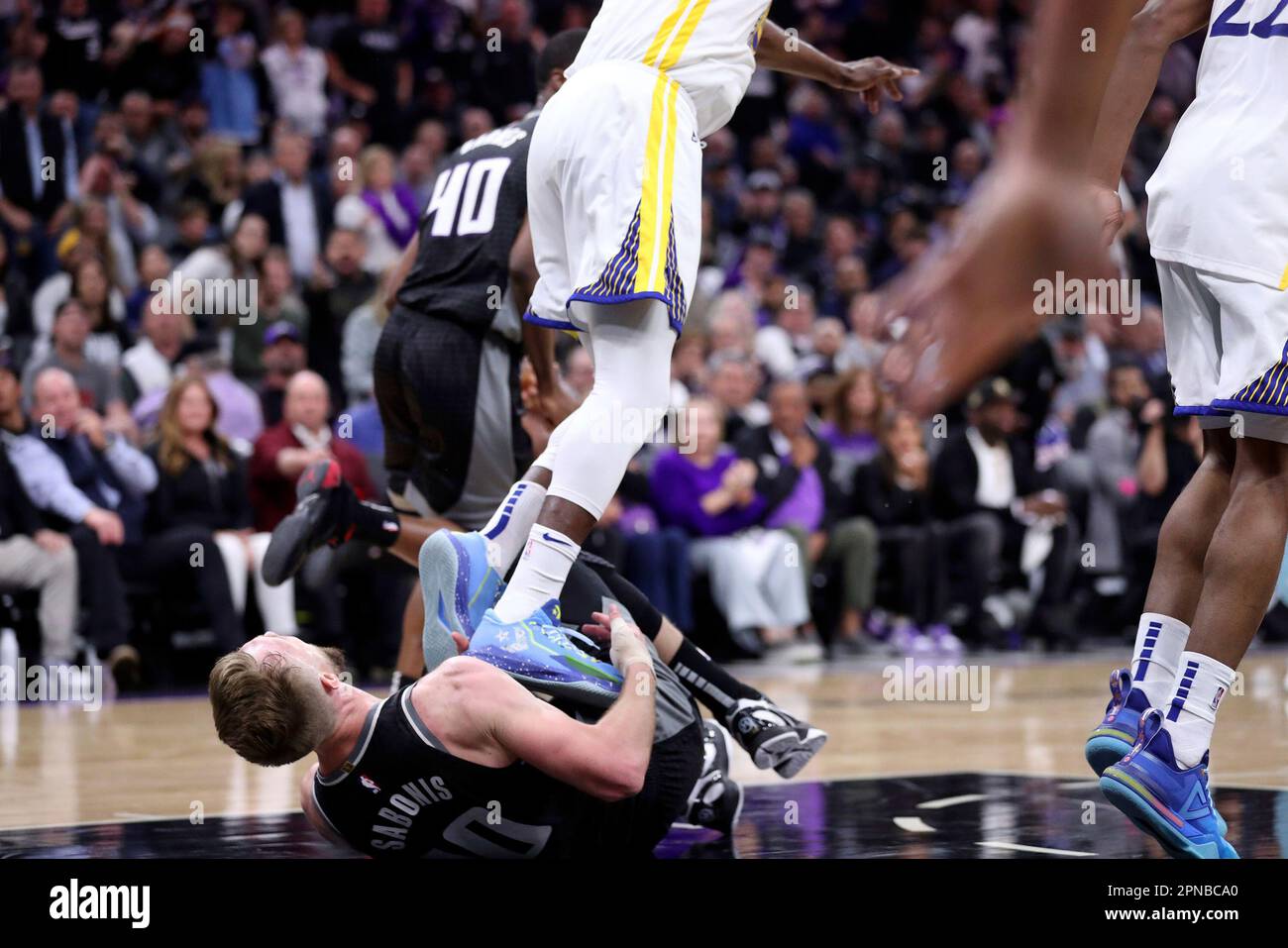 Golden State Warriors' Draymond Green stomps on Sacramento Kings ...