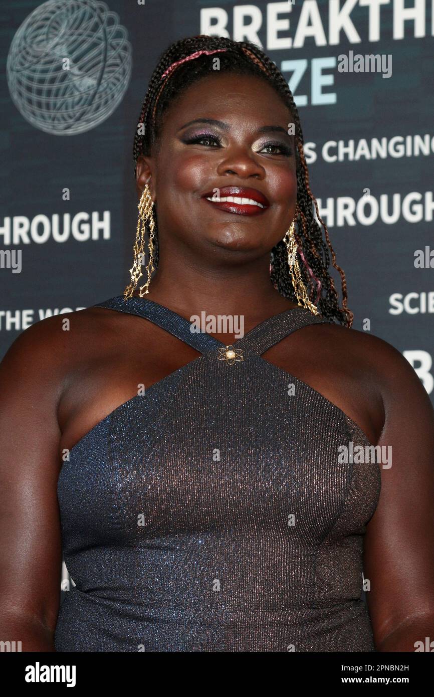 LOS ANGELES - APR 15: Dr. Raven Baxter at the 9th Breakthrough Prize ...