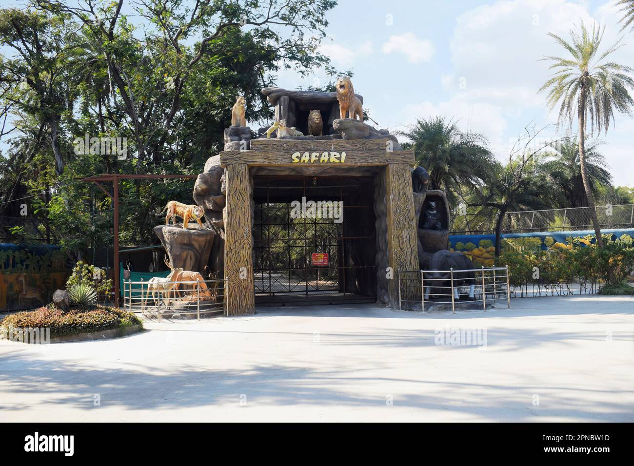 Nehru Zoological Park, Hyderabad, India Stock Photo - Alamy