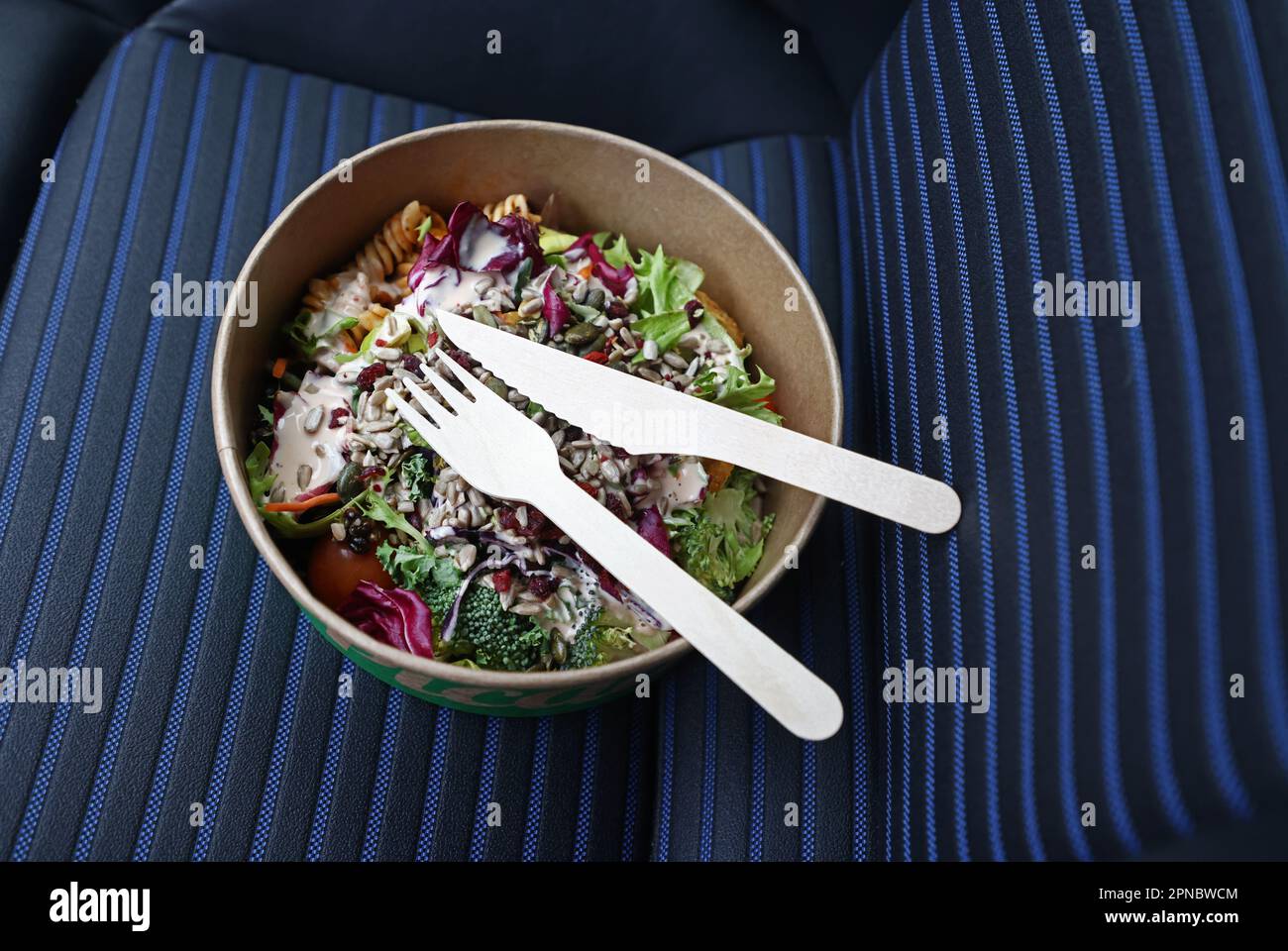 A take away salad in a car Stock Photo - Alamy