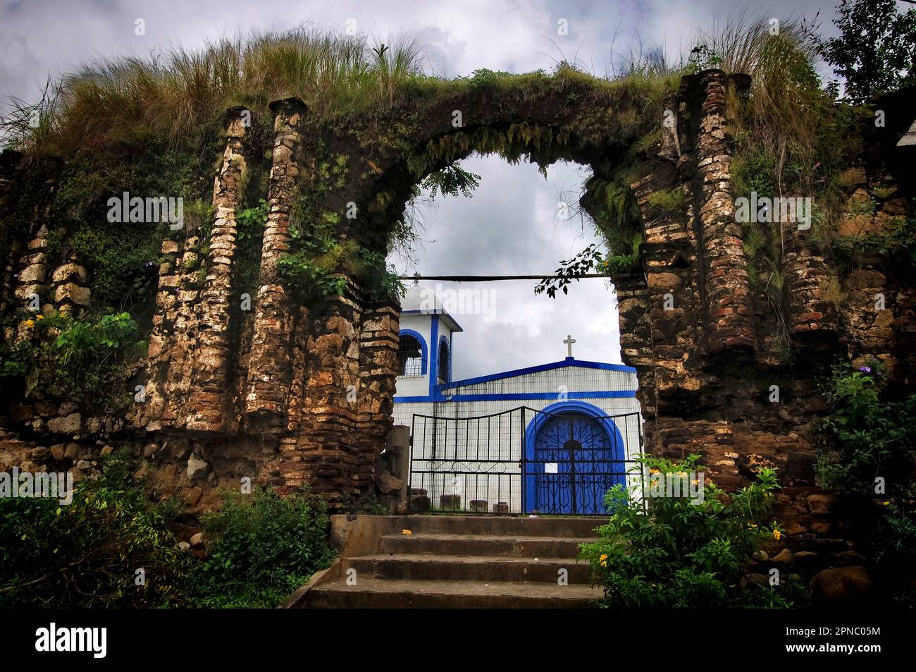 Atrium of the colonial church of Guaymango, El Salvador, America ...