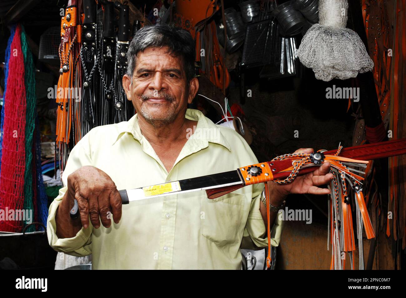 Machete for sale at the hardware store at the Zacatecoluca market. El ...