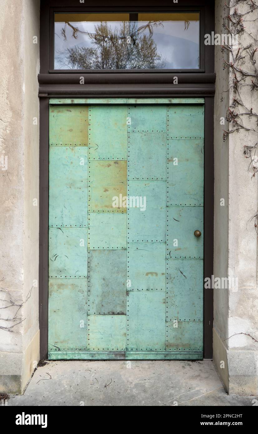 Magdeburg door hi-res stock photography and images - Alamy