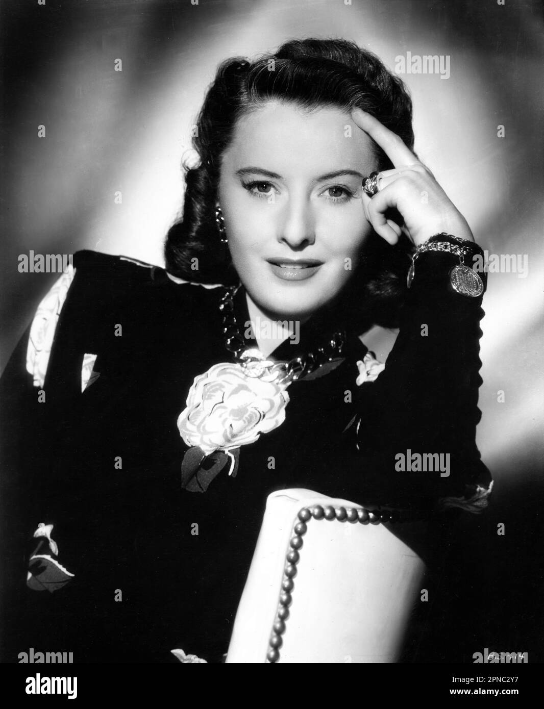 Barbara stanwyck portrait hi-res stock photography and images - Alamy