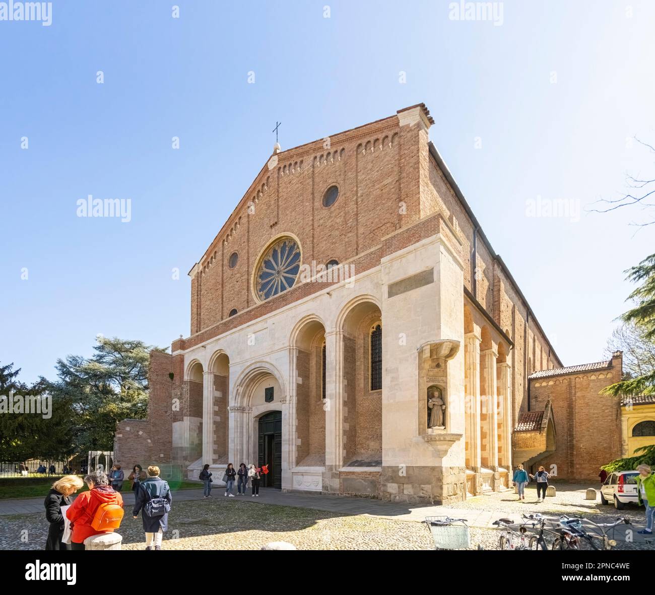 Padua, Italy. April 2023. External view of the Church of the Eremitani in the city center Stock ...