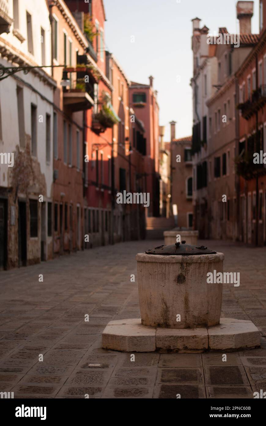 Atmospheric street view hi-res stock photography and images - Alamy