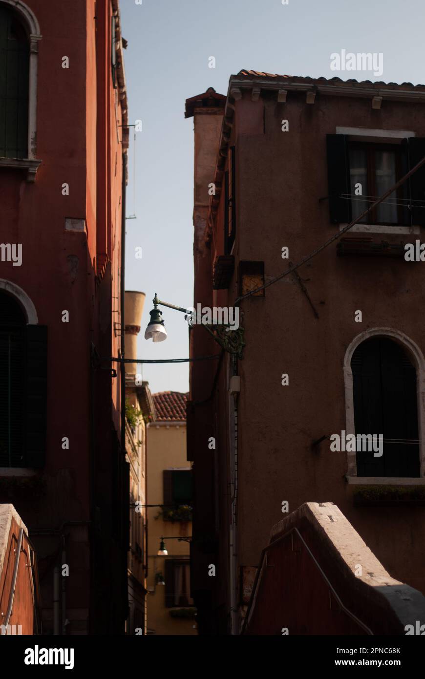 Sunlight old hi-res stock photography and images - Alamy